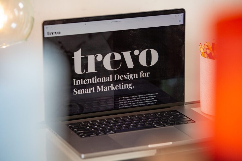 Logo vs. Brand: Understanding the Key Differences for Effective ...
